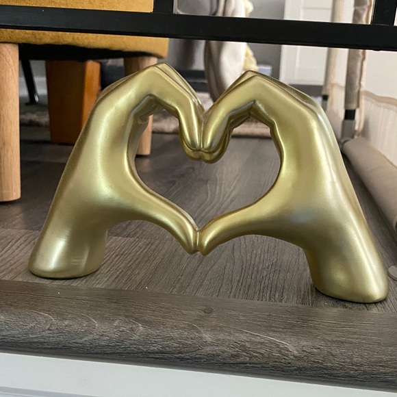 Amazon Essentials | Art | Amazon Essentials Gold Heart Hand Sculpture ...